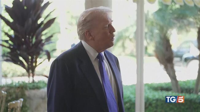 Doppio colpo a Trump: il crollo nei sondaggi
