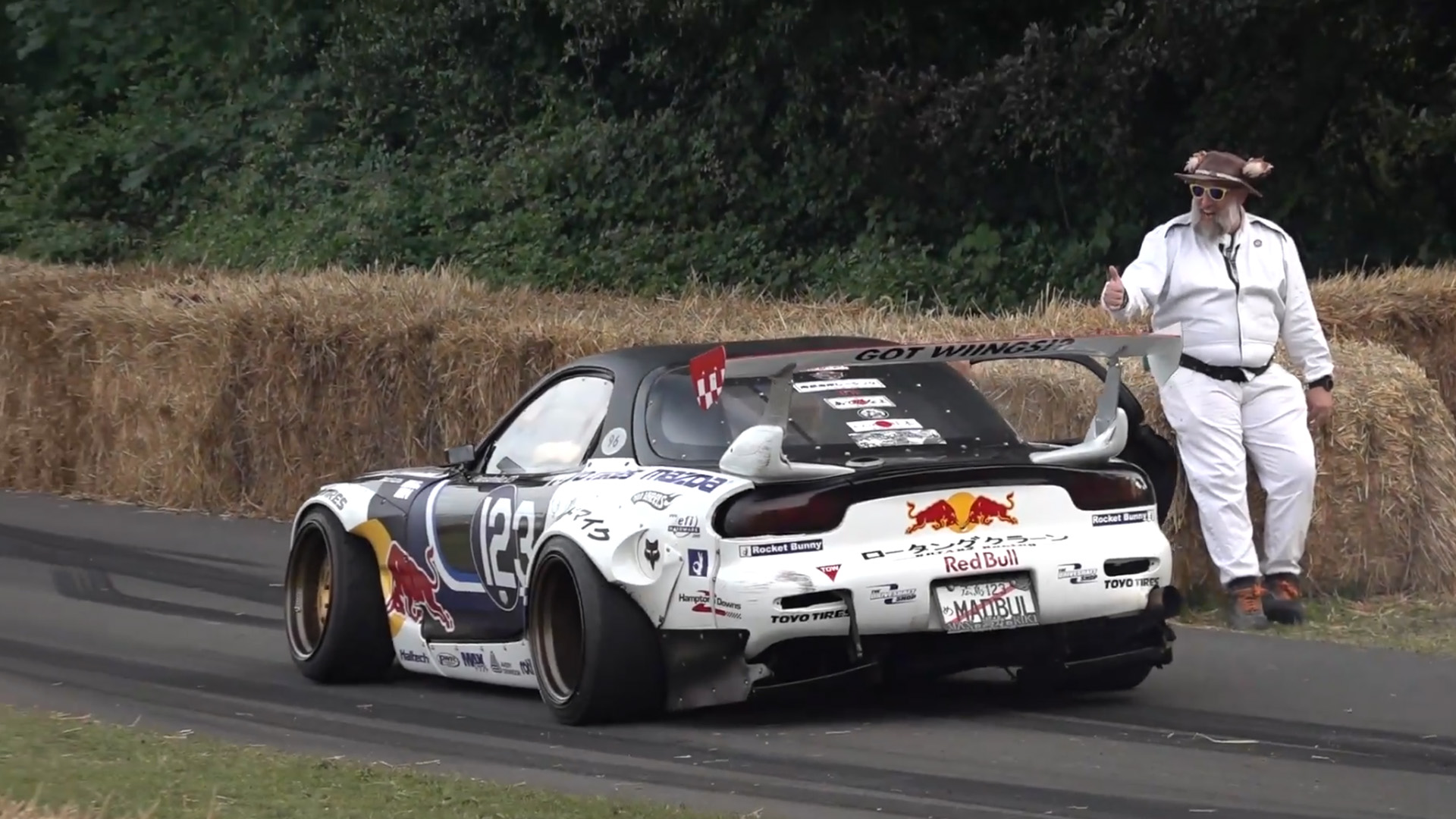 Mazda RX-7 delivers flames and drifting spectacle