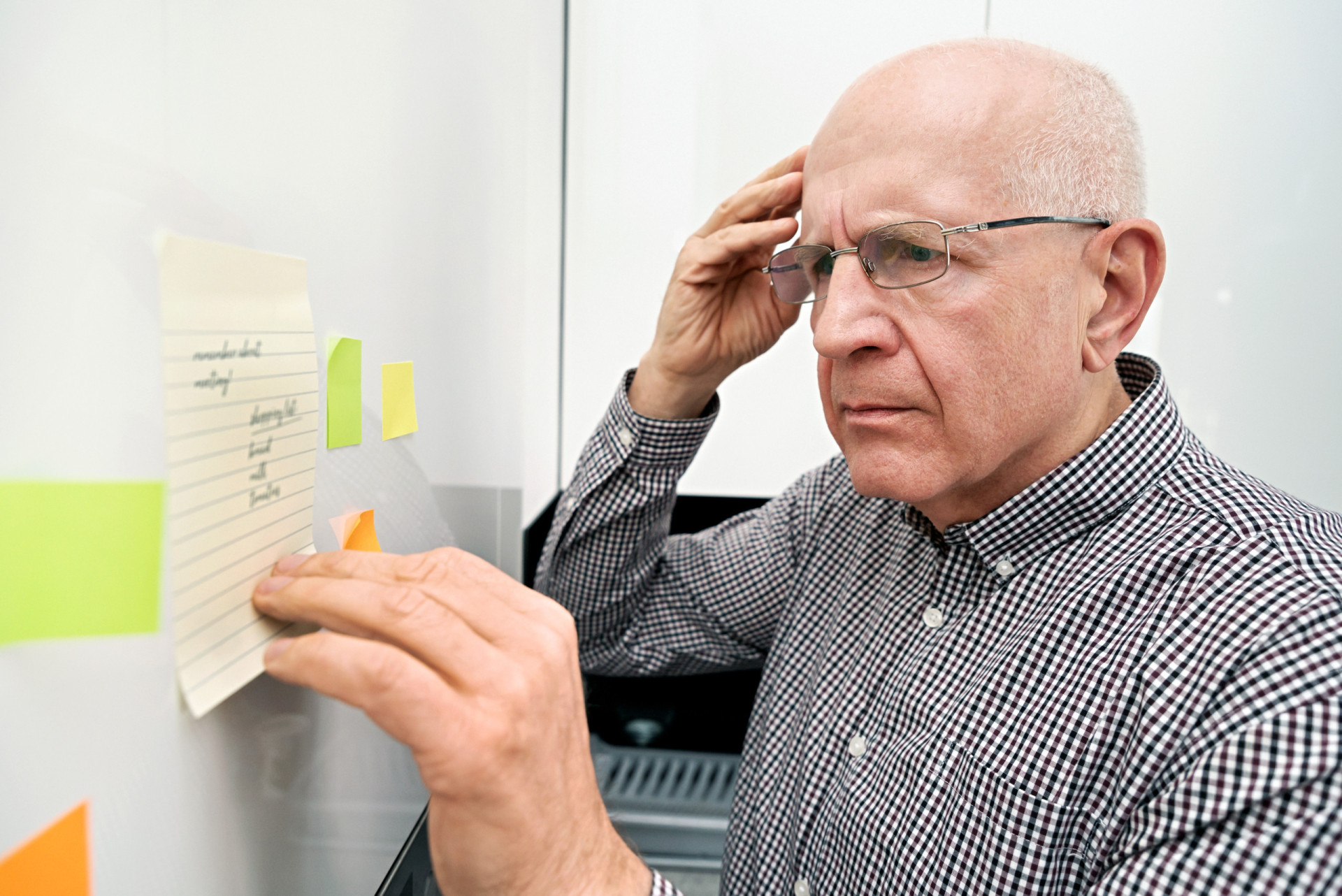 How the brain chooses what to remember, according to science