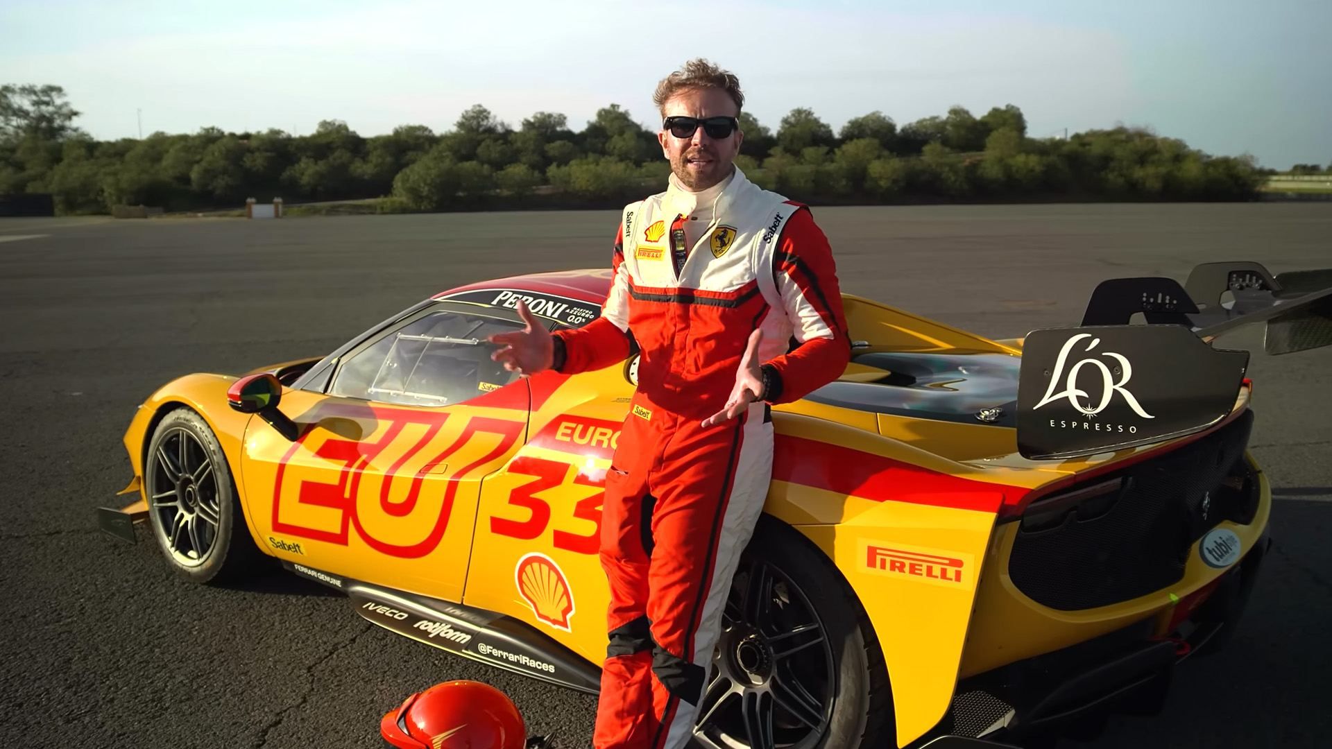 Probamos el potente Ferrari 296 Challenge