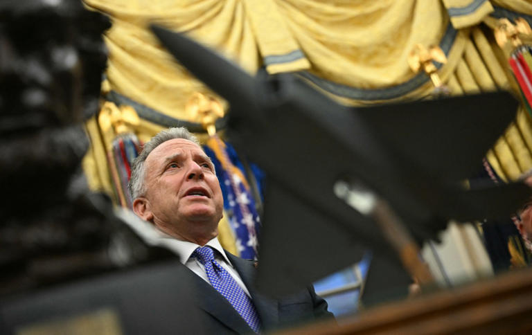 US., Iran poised to meet for talks