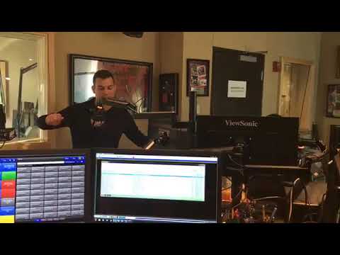 Psychic radio reading leaves caller speechless on air