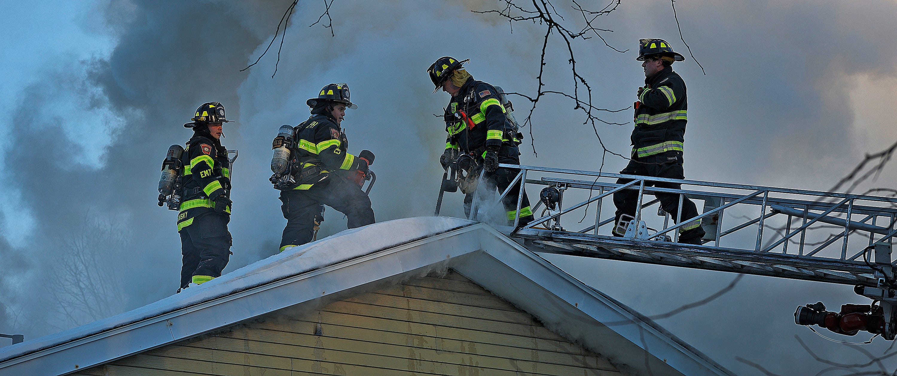South Shore fire breaks out after homeowner uses torch to melt ice dam