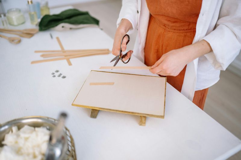 12 side hustles that sound fun but don't pay (and better alternatives)