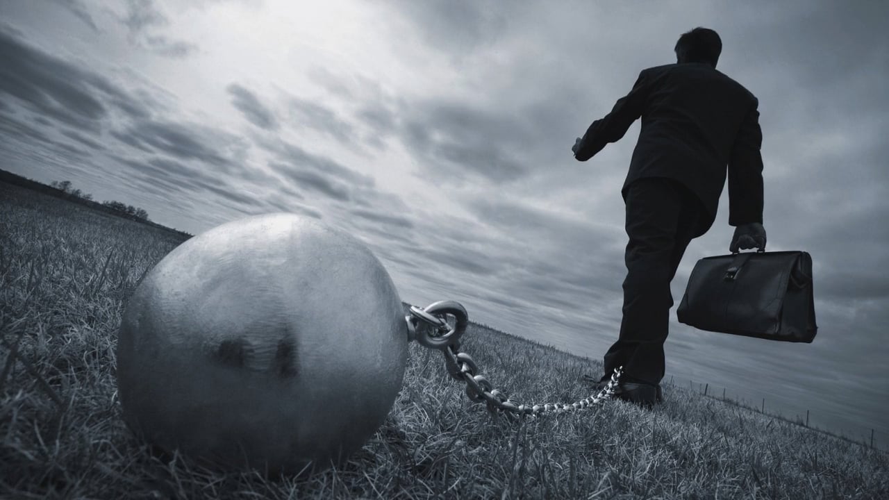 Average American household debt just hit $138,000 as borrowing costs ...