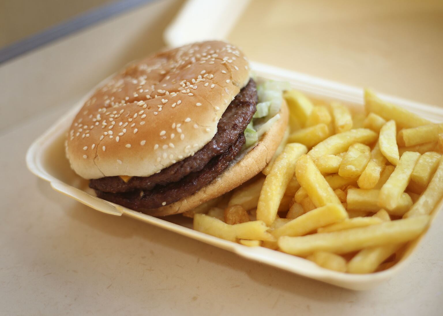 Belfast takeaway worker fights off knife wielding assailant before ...