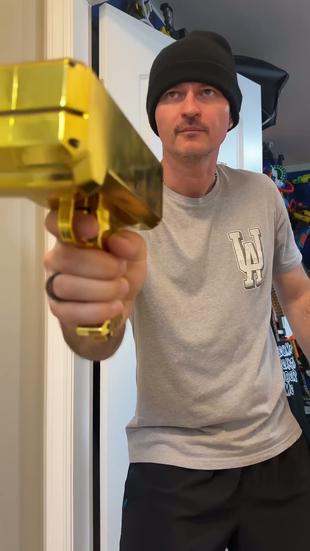 Nerf war clones: Money gun!