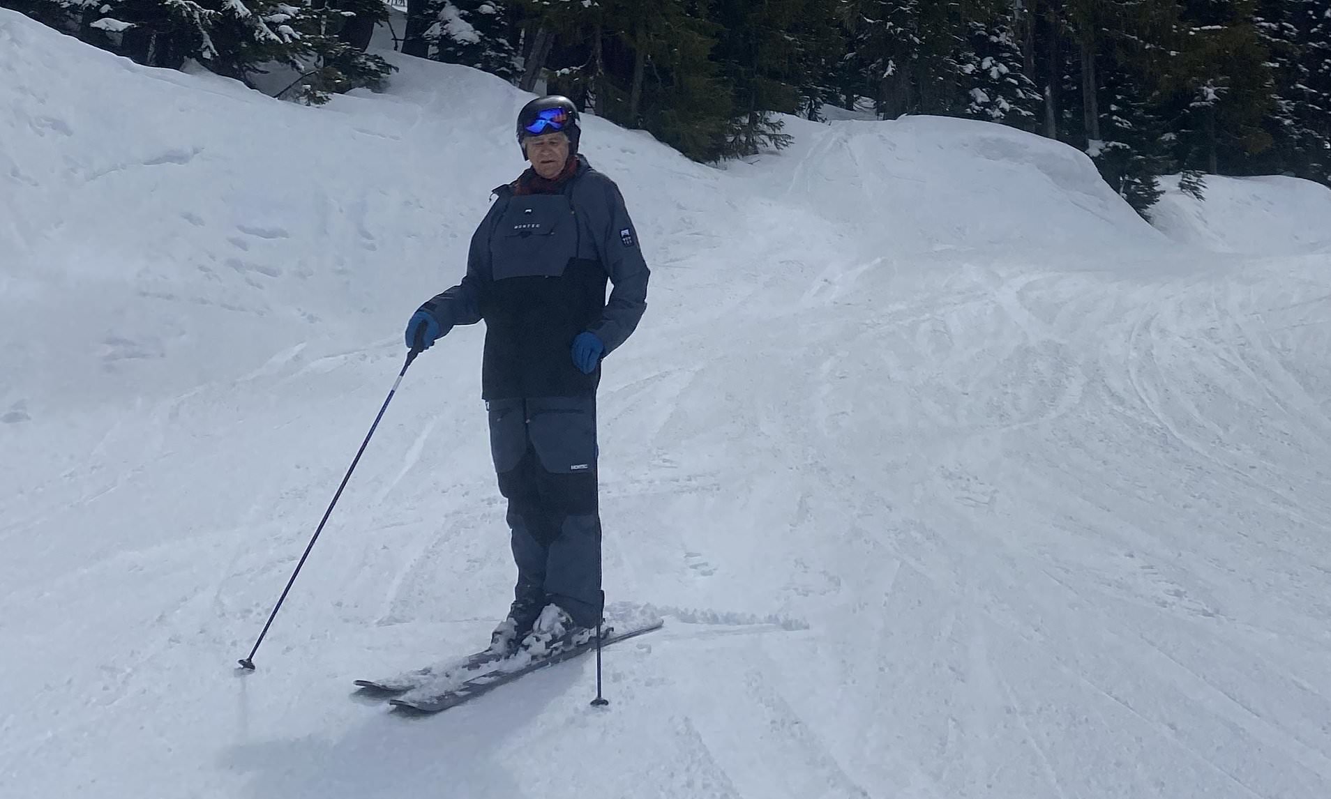 78-year-old Brit returns to skiing after 30 years and has the time of ...