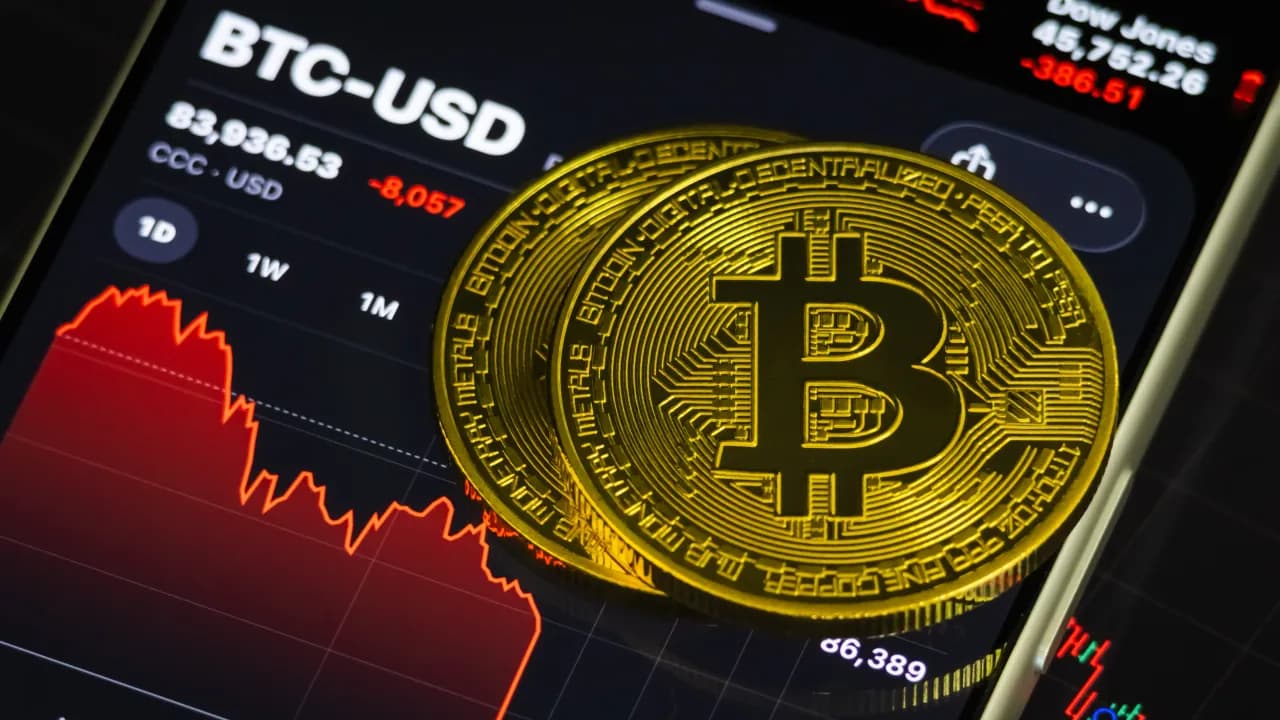 Bitcoin faces ‘largest pricing error in history’ as long-term models ...