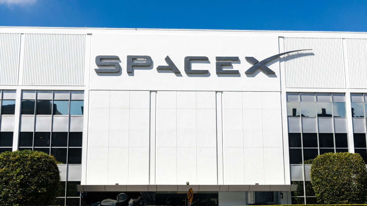 SpaceX cuts off Russia’s unauthorized Starlink use against Ukraine ...