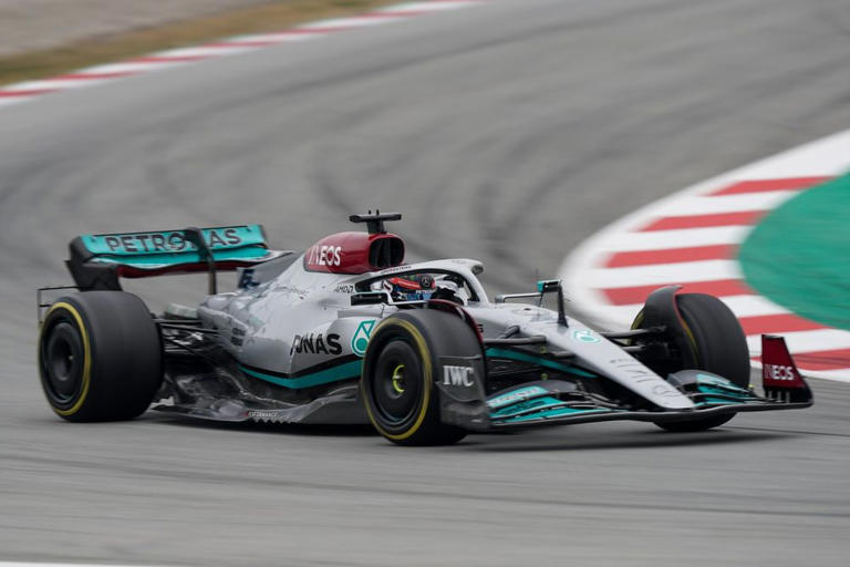 George Russell: Mercedes 2026 car isn't a "turd", but too early for F1 ...