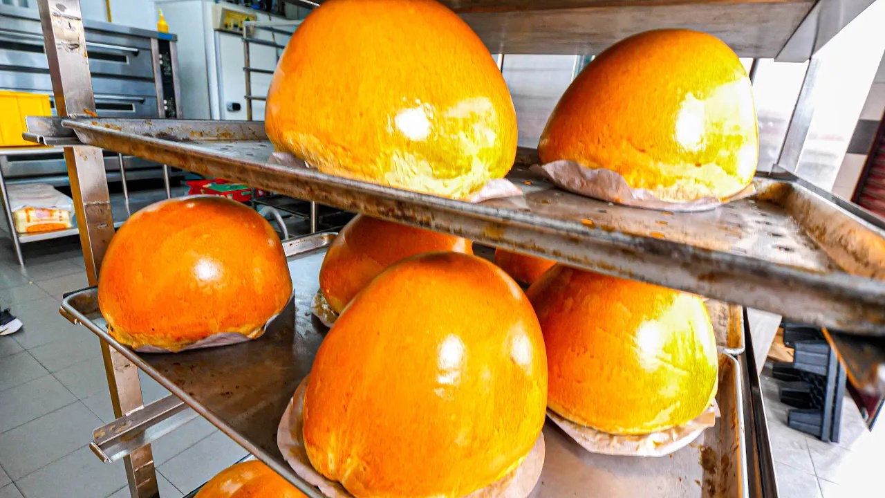 Inside Malaysia’s curry bun factory - explosive filling and nonstop baking