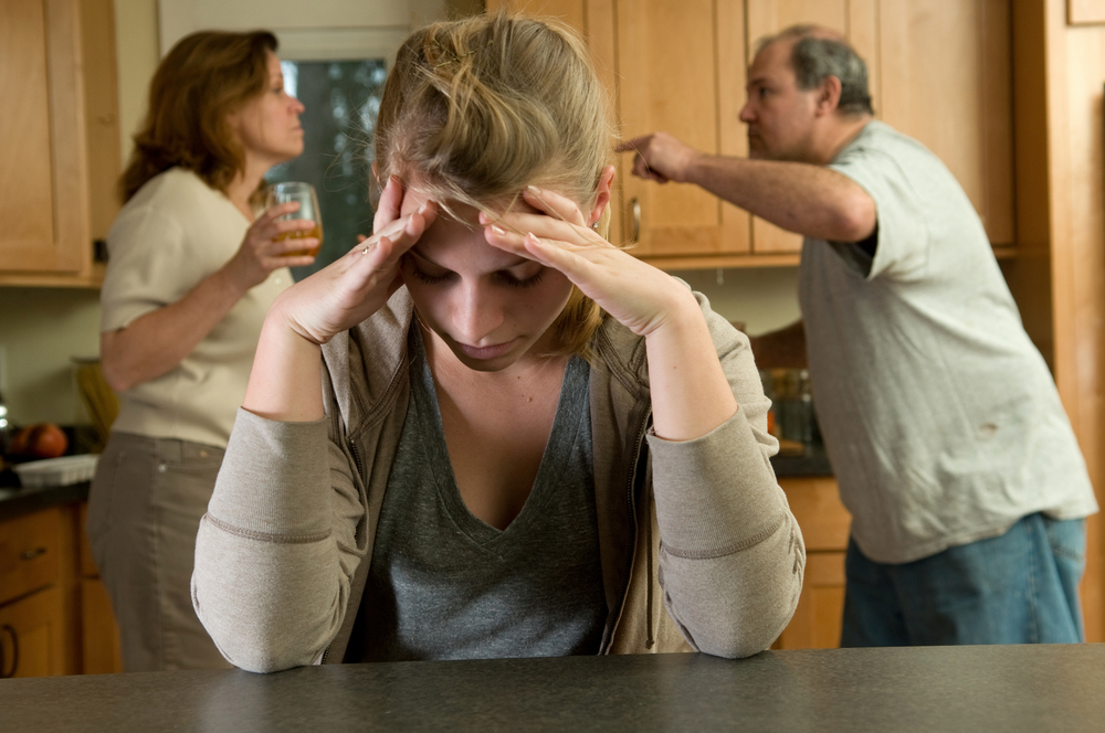 15 signs you grew up in a dysfunctional family