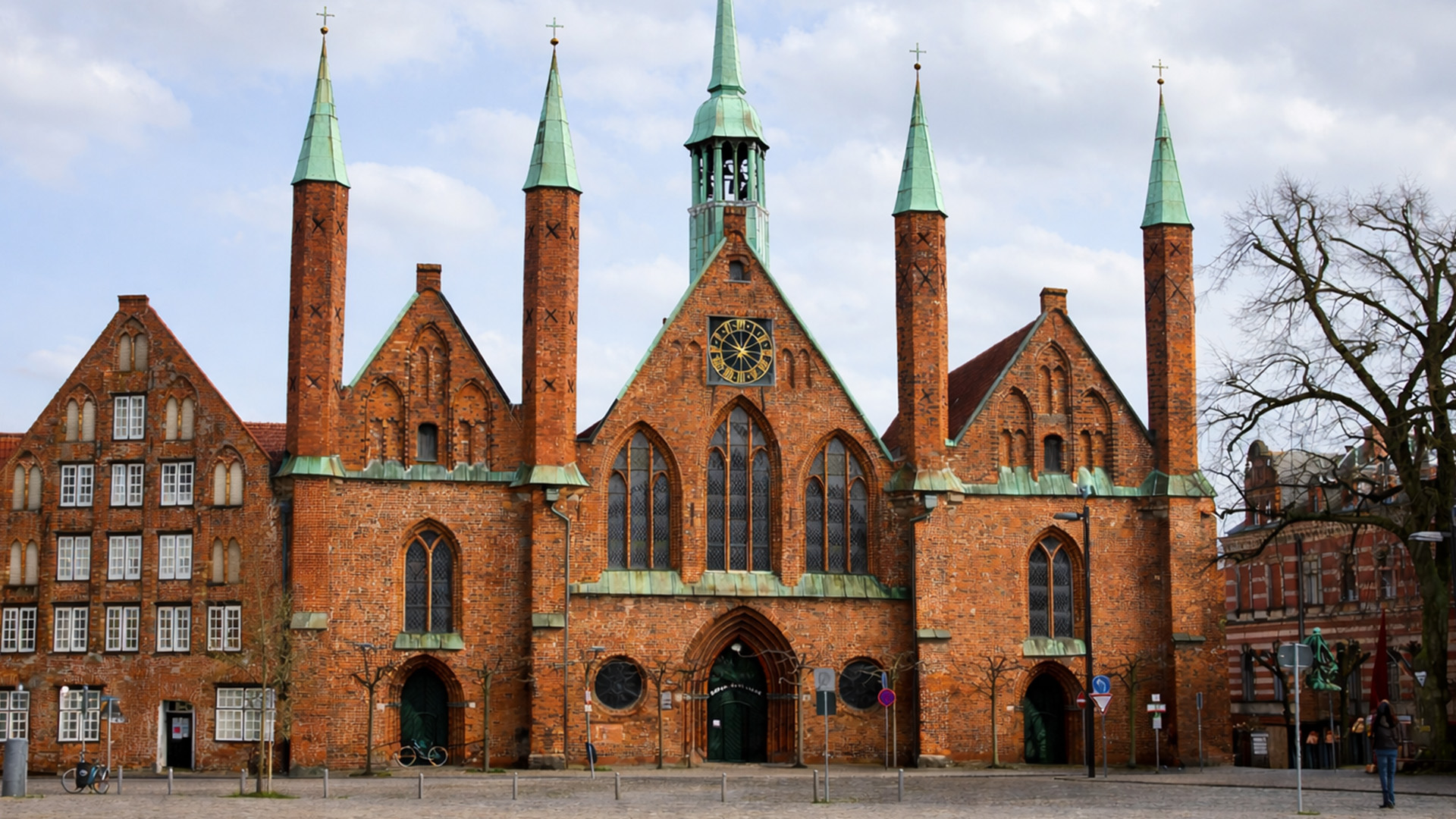 Hospital that looks like a castle