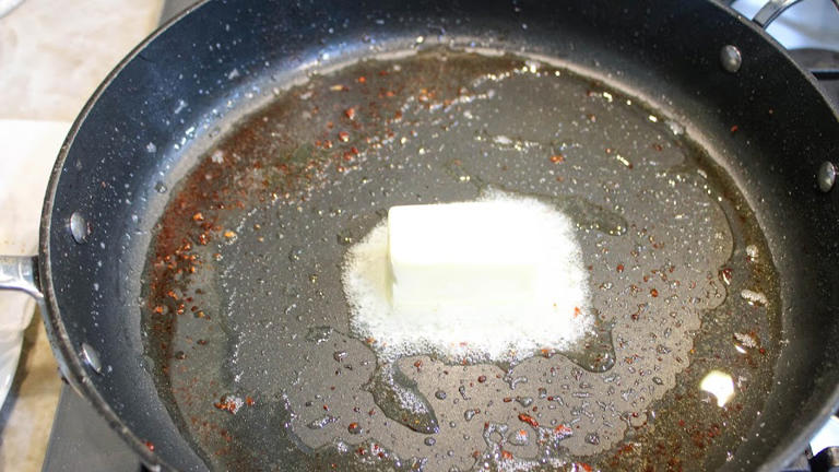 If you want your family to eat their veggies, serve them these garlic ...