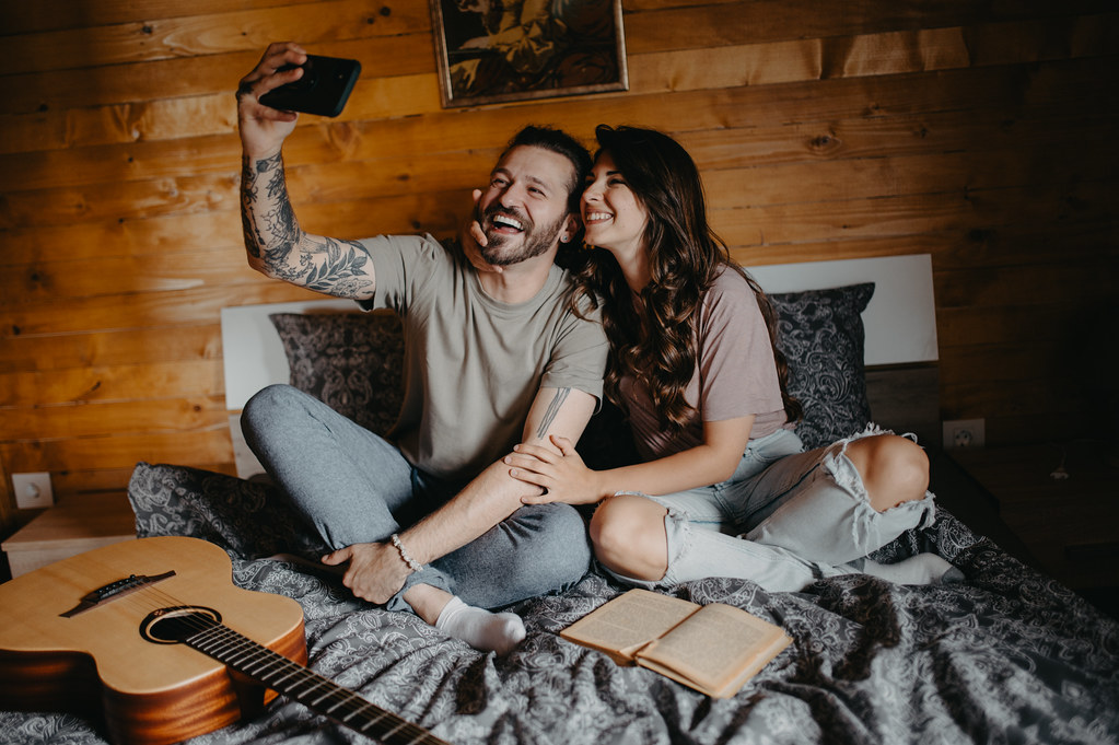 10 small things that strengthen a marriage more than big gestures