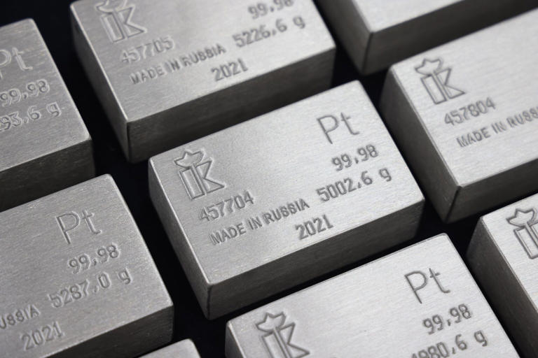 EU mulls ban on Russian copper, platinum in new sanctions