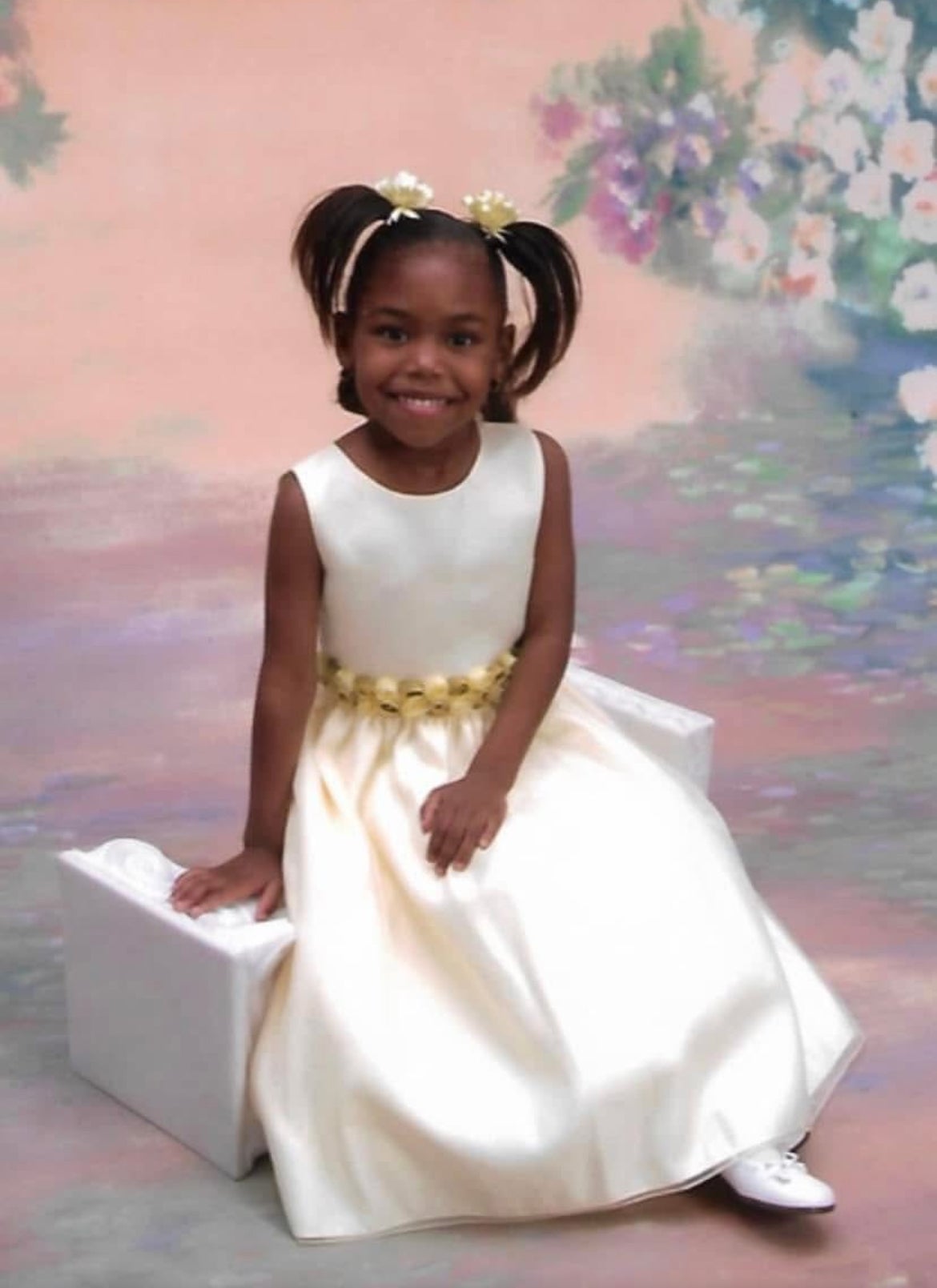 My hair fell out in college, & it changed how I see my natural curls