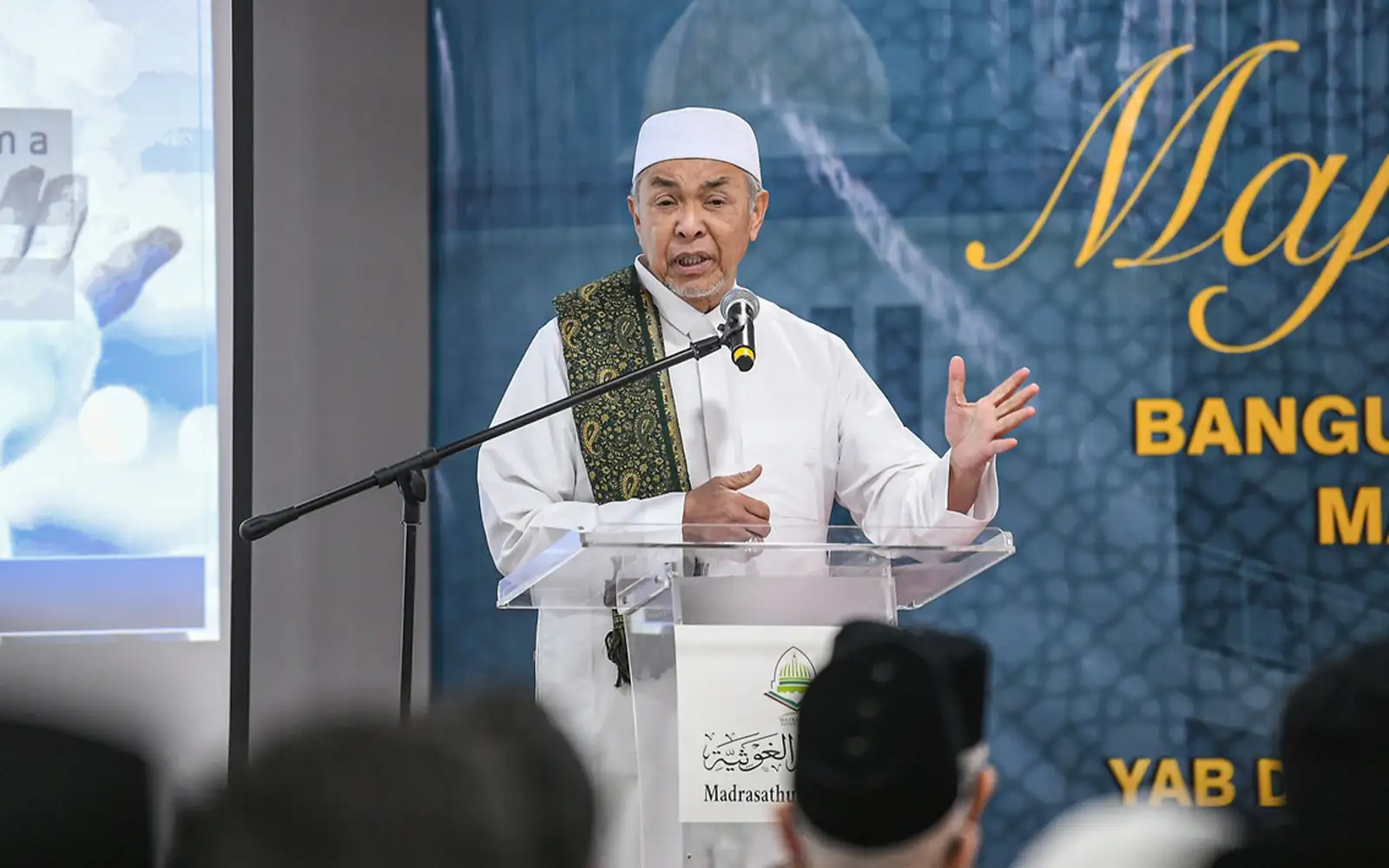 Zahid calls for greater emphasis on strengthening religious tolerance