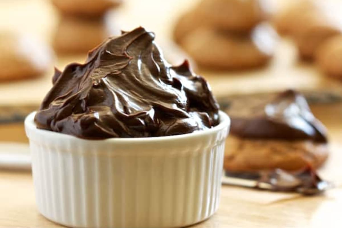 27 healthy chocolate ideas (because giving up chocolate isn’t realistic)