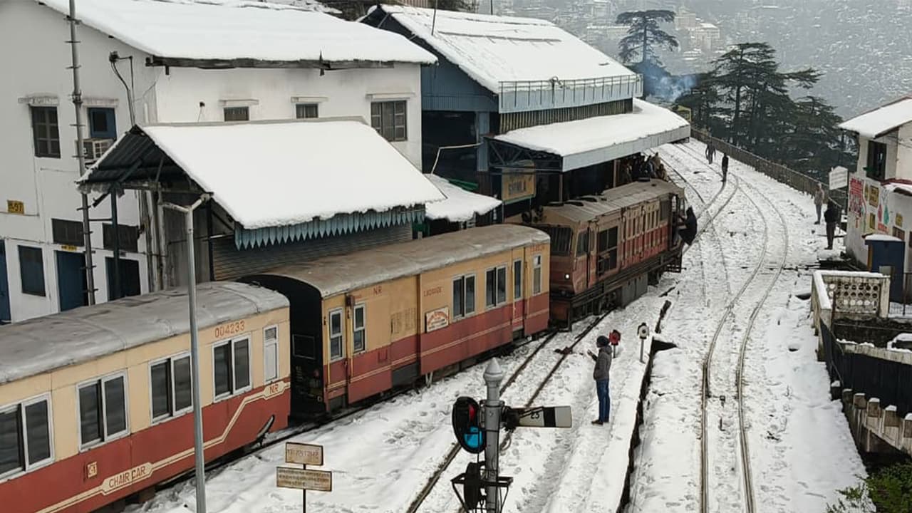 Himachal sees rain, snow; day temps drop by up to 10 degrees Celsius