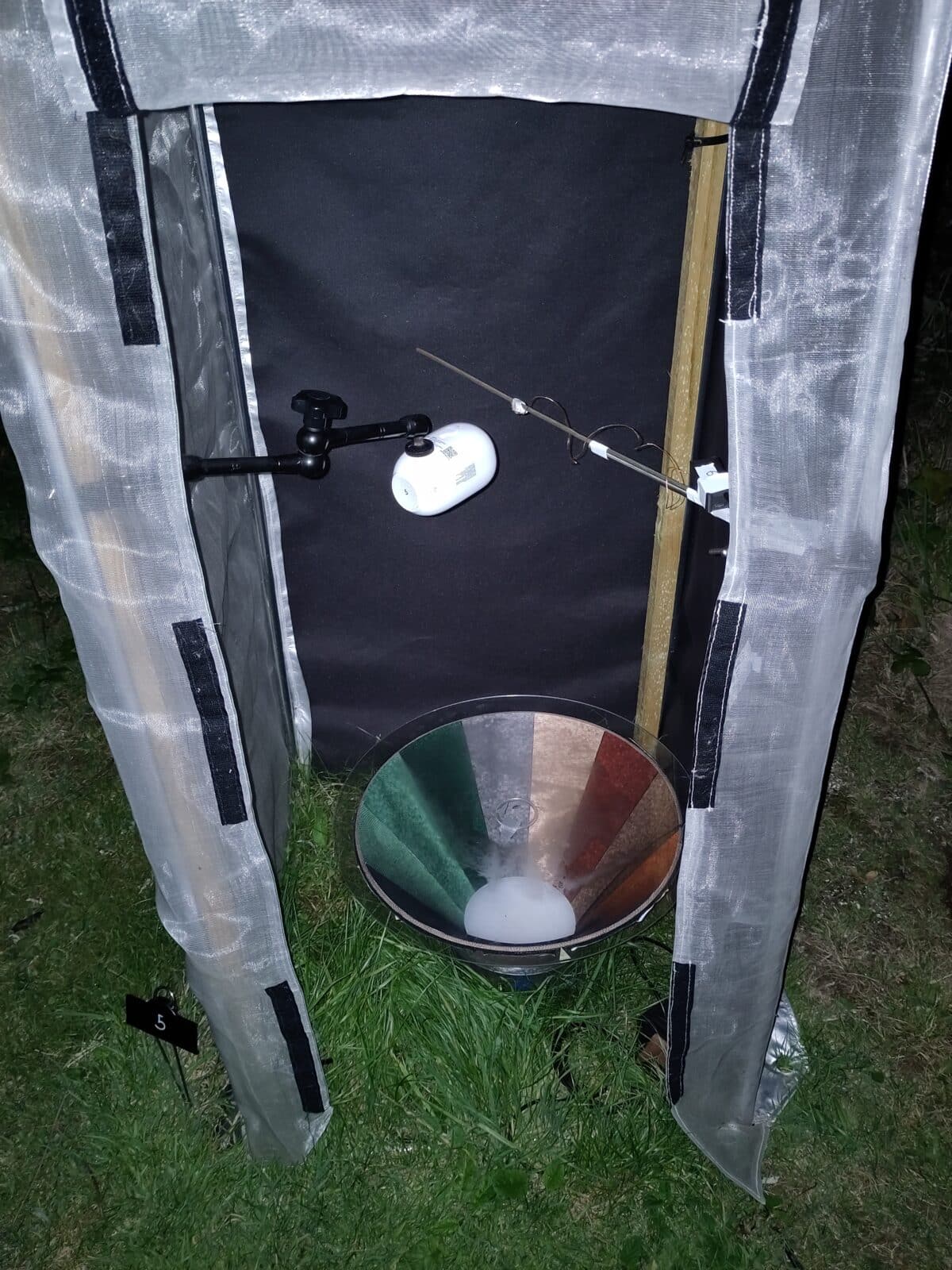 When moths freeze: How LED streetlights are silencing the night