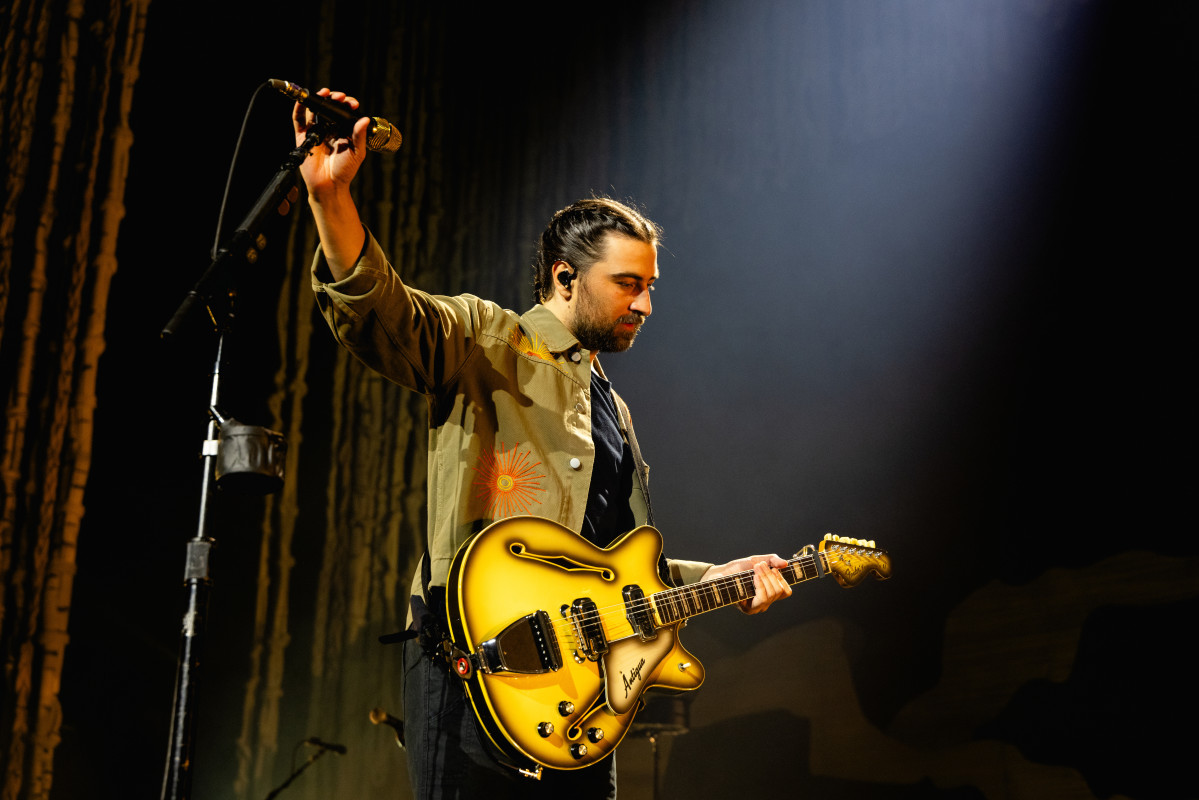 Folk icon announces 2026 US tour with special guest