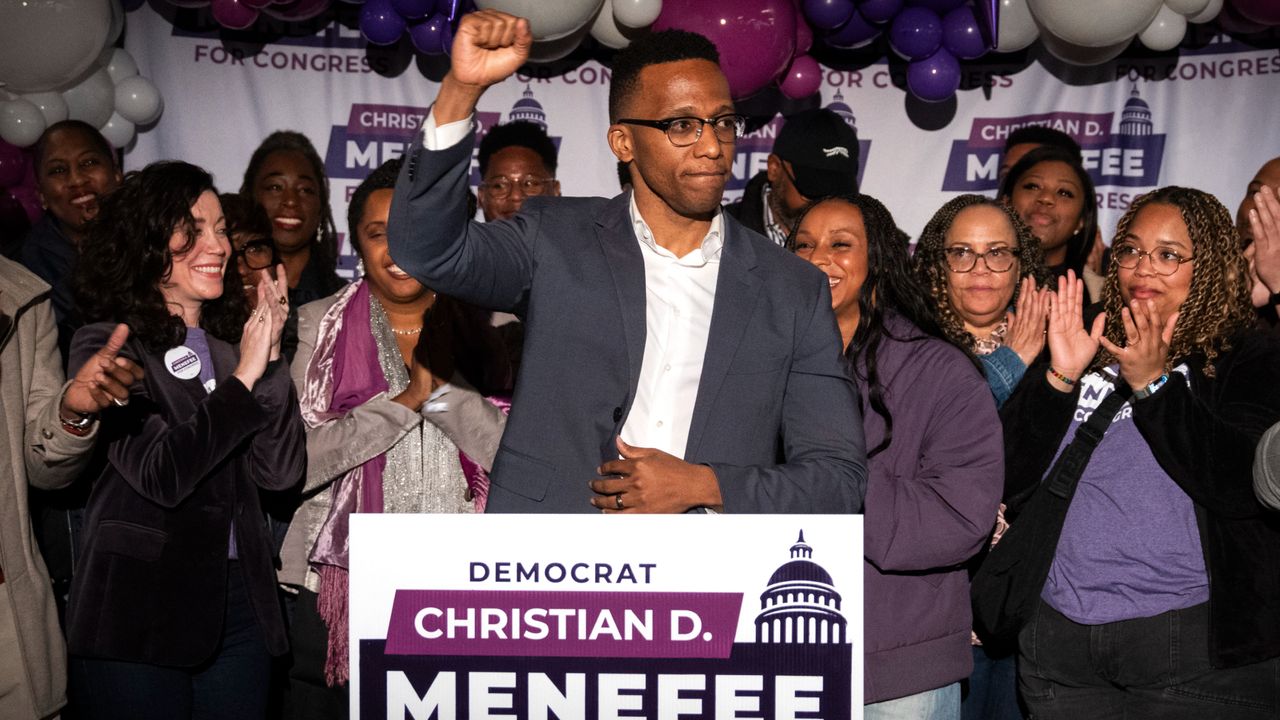 Democrats win House race, flip Texas Senate seat