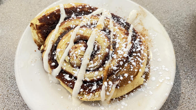 10 Florida restaurants with cinnamon rolls across the Treasure Coast