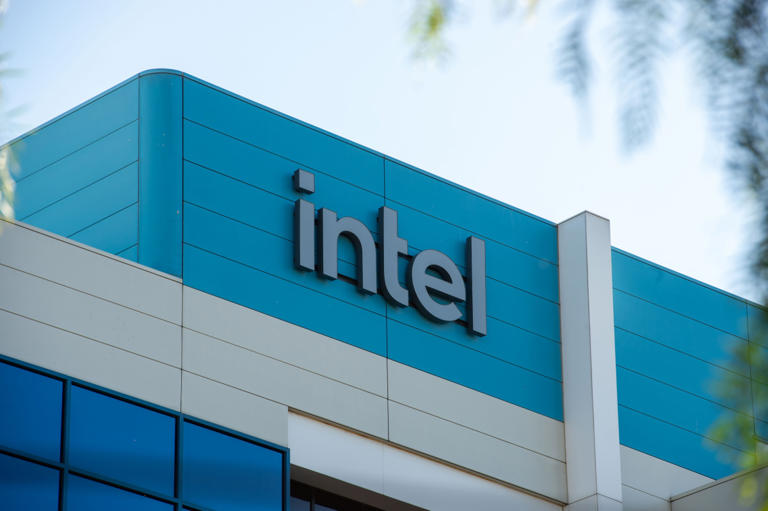 Intel CFO sends blunt $250,000 message after stock crash