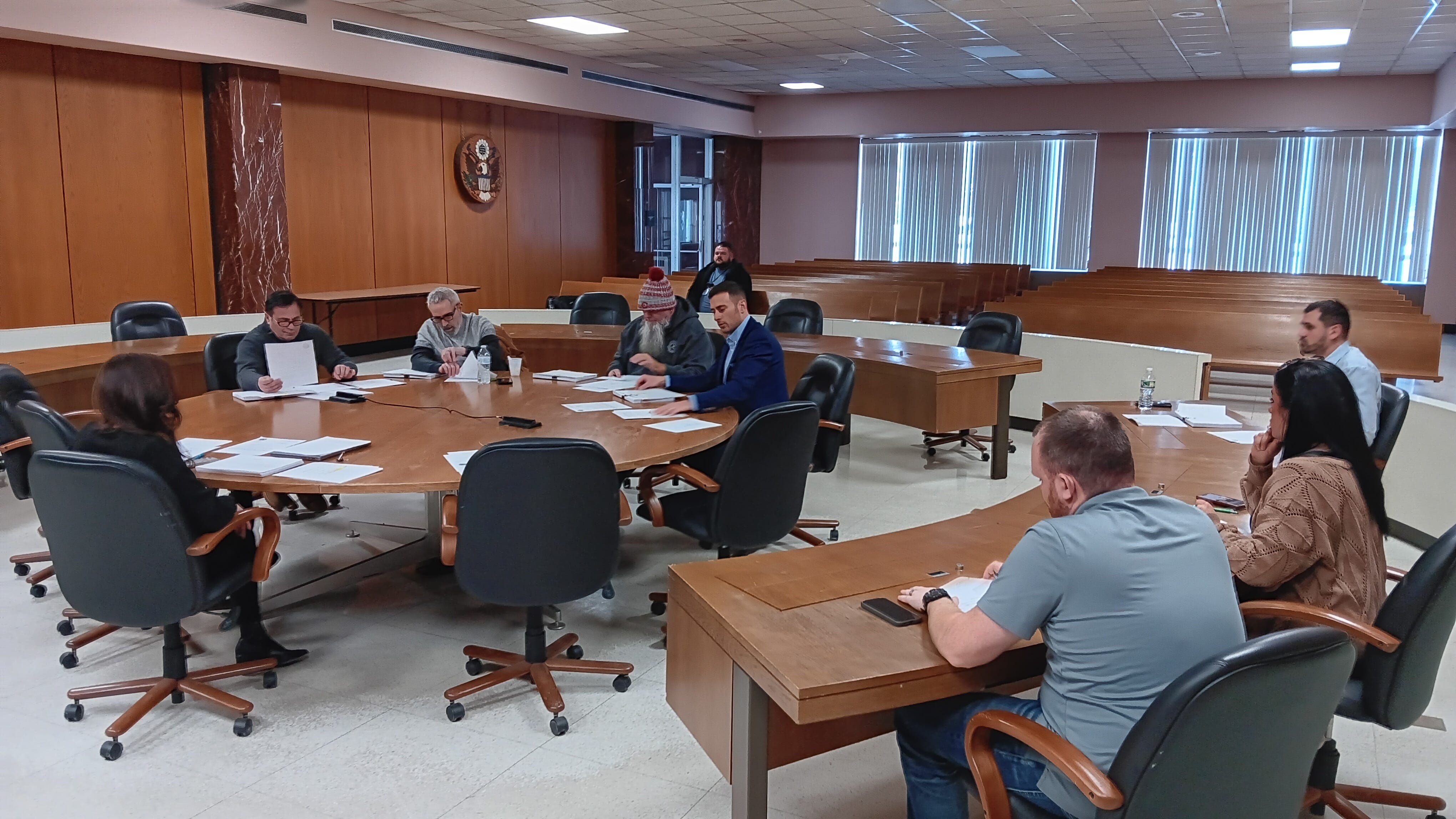 Utica mayor, common council disagree over city's flag policy