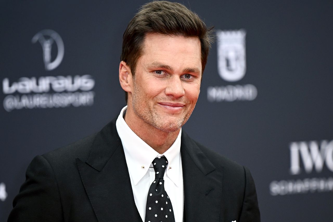 Tom Brady has fans thinking he's trying to get a crush's attention with ...