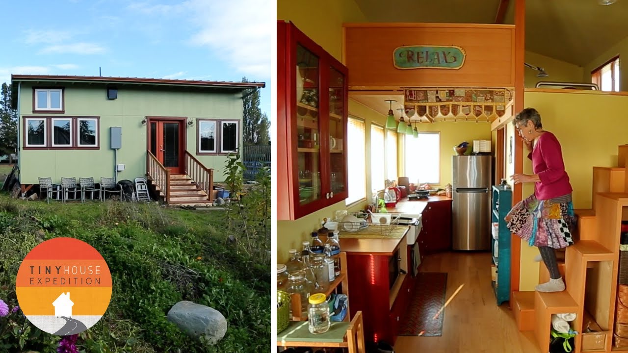 Her 12 ft wide tiny house with an evolving design - DIY tips!