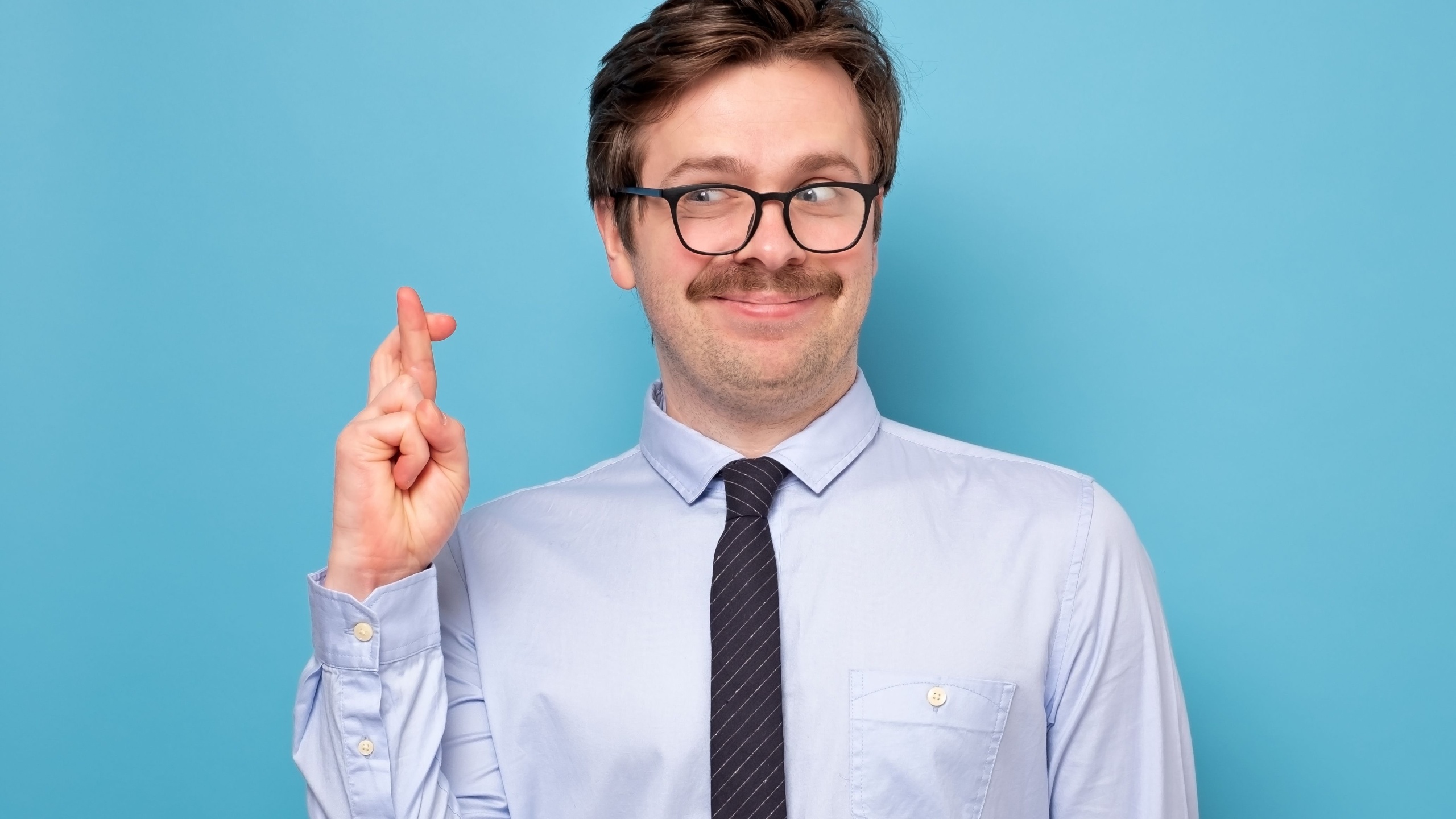 10 phrases people often use to hide the truth