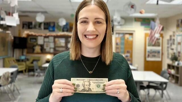 Teacher uses personal tragedy to inspire kindness: "They're gonna save ...