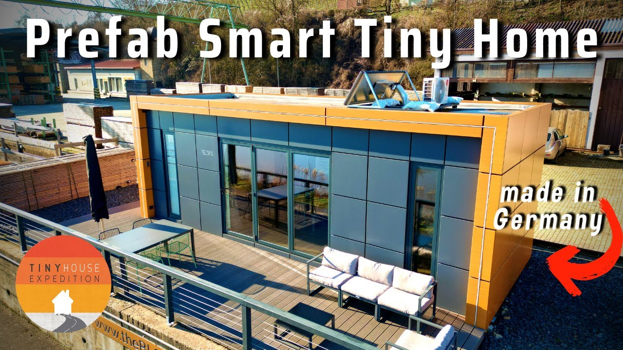 Amazing German modular tiny home by BLOXS: cozy, efficient & stylish!
