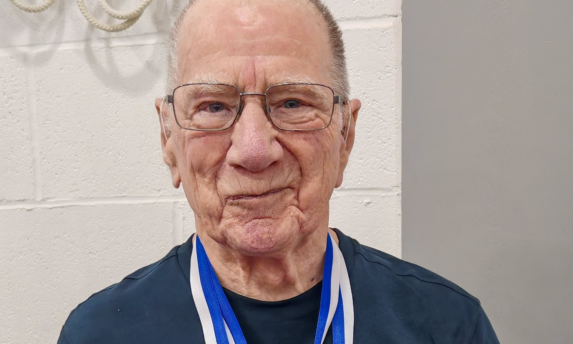 Great-grandfather, 91, wins gold in trampolining and will do '100 ...