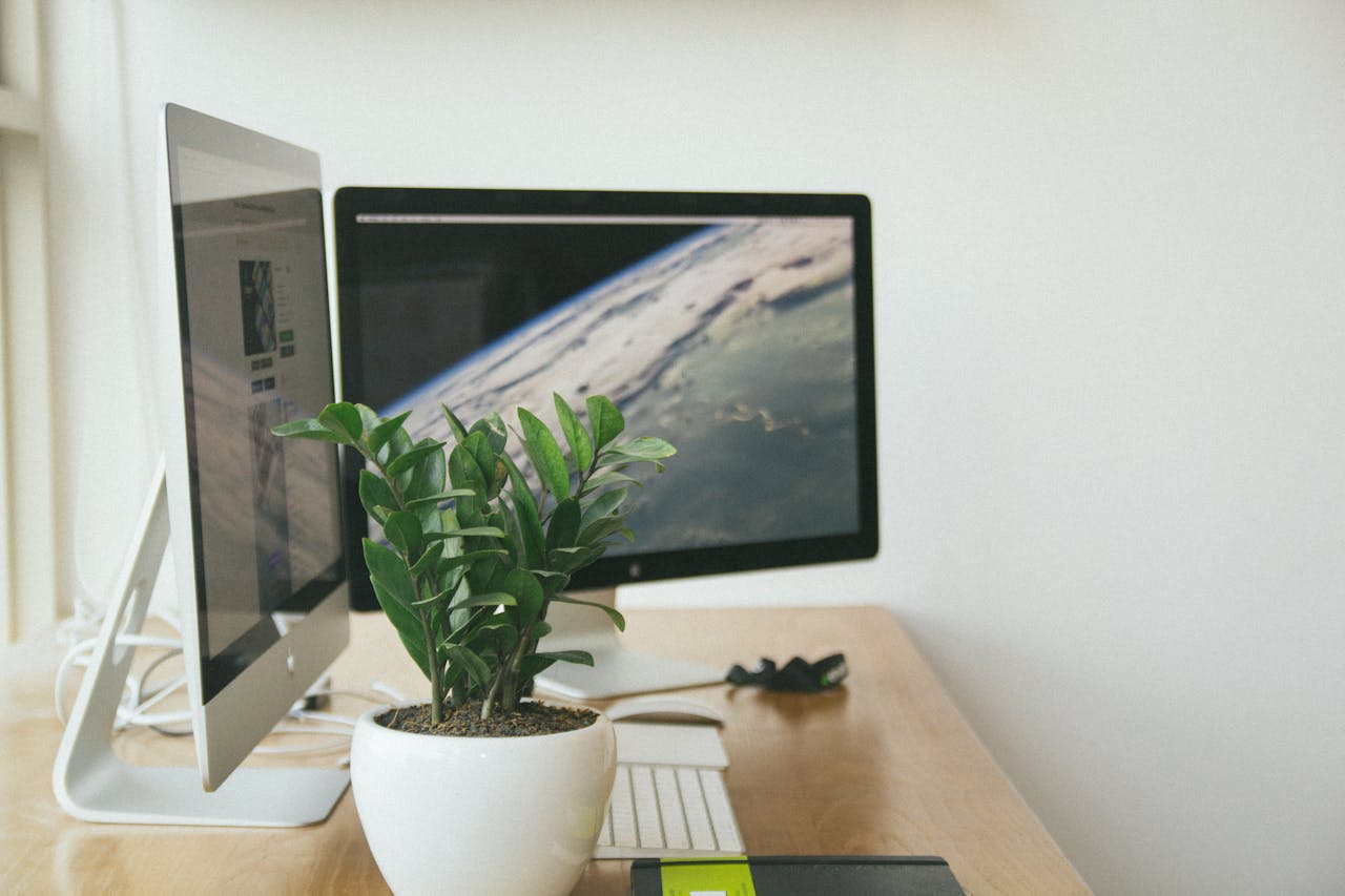 10 platforms people use to freelance full-time from home
