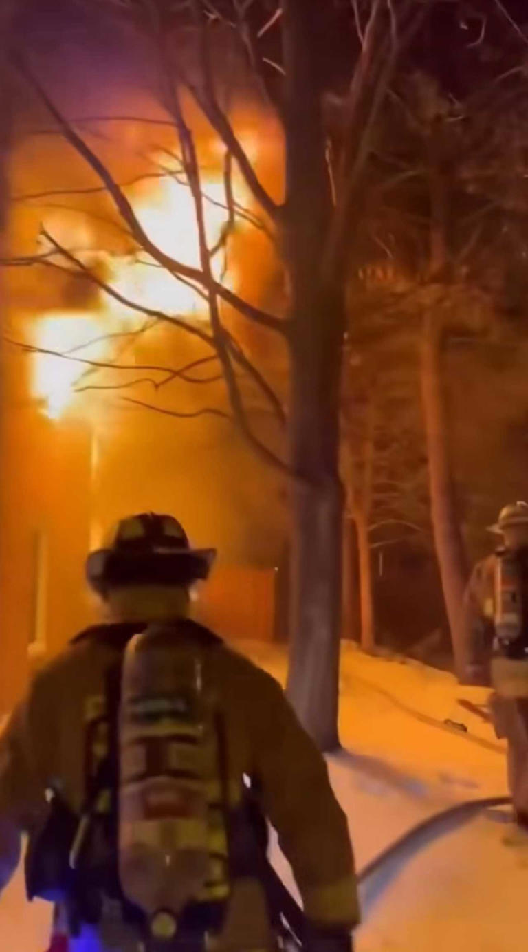 Gas-fed inferno rips through Virginia townhomes, triggering two-alarm ...