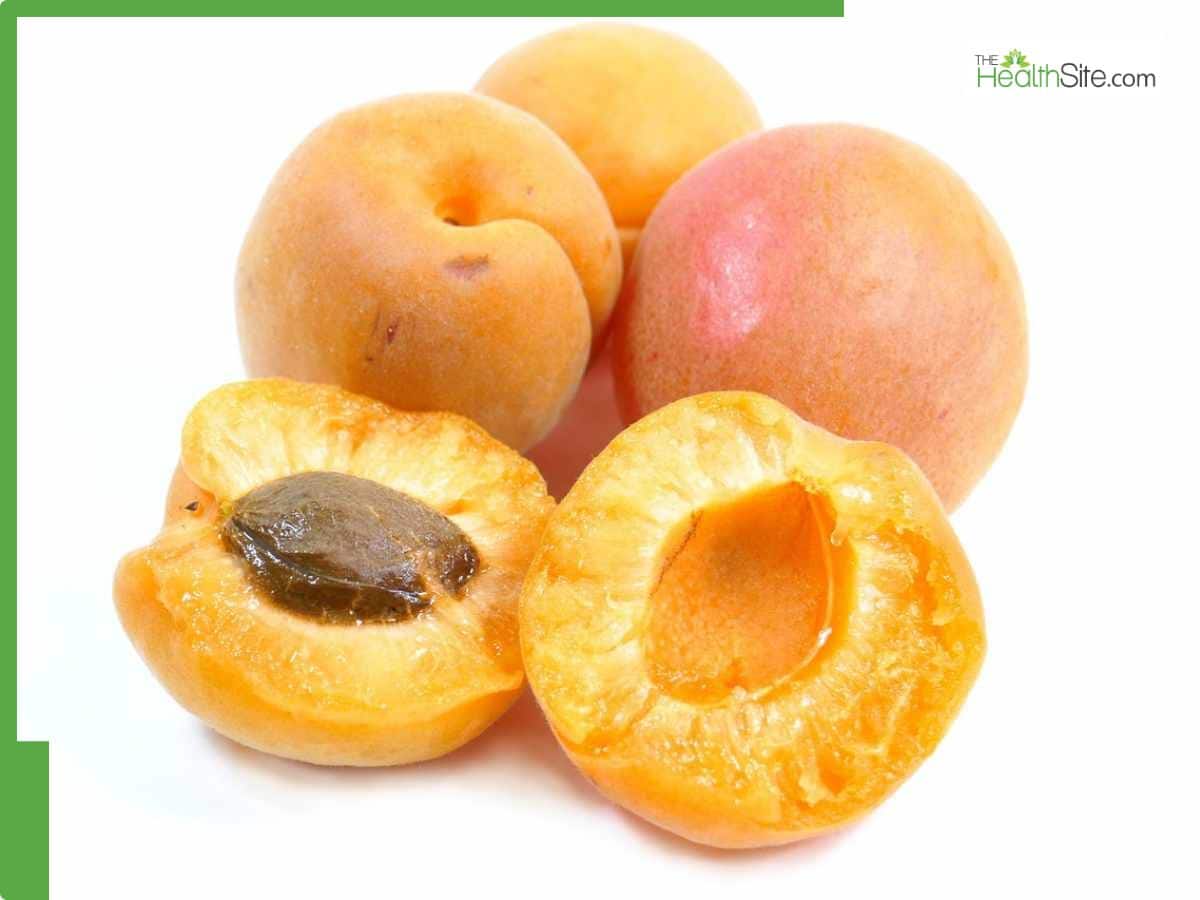 9 high fibre fruits for heart health, weight loss and satiety