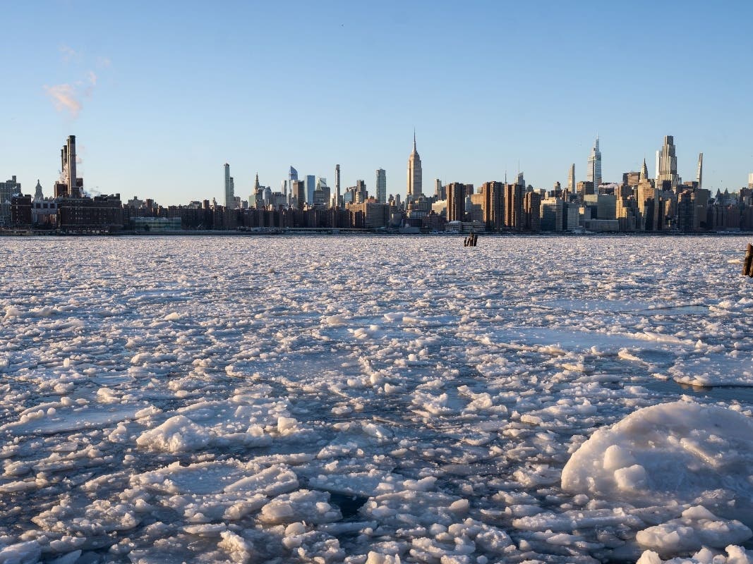 16 people have died amid NYC cold snap, freezing temperatures: Mayor