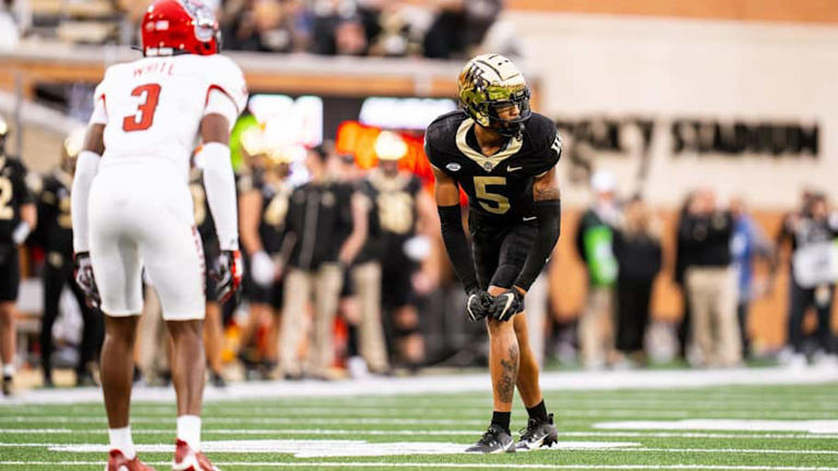 Ole Miss football's recruiting class ranking after multiple high-impact ...
