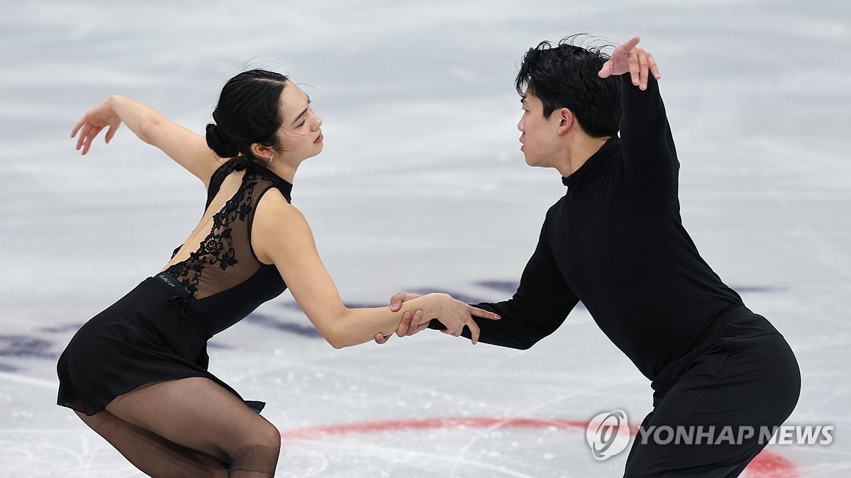 (Yonhap interview) (Olympics) 'I put our skating into words': How ice ...
