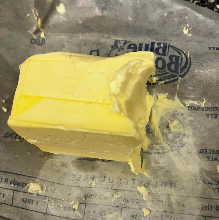 44 blood-boiling photos that show the worst roommates people have to ...