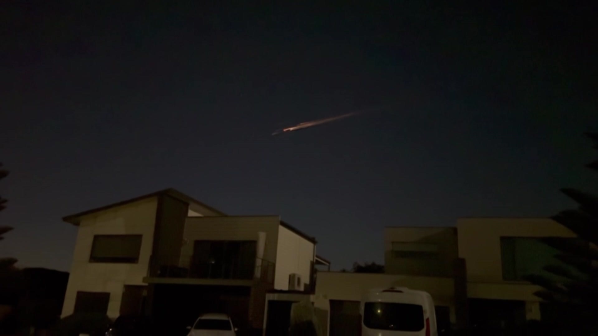 Bright light blazing across Victorian skies believed to be Starlink ...