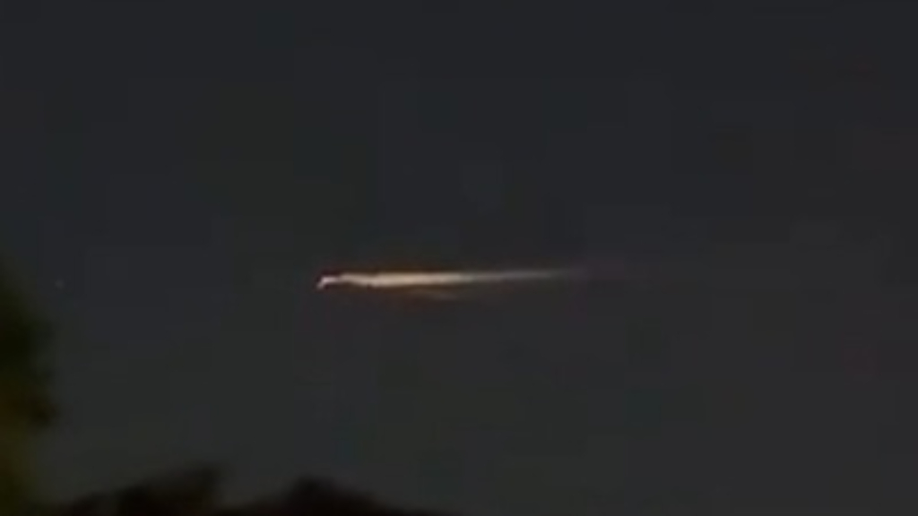 Bright light seen across Victorian skies believed to be from Elon Musk ...
