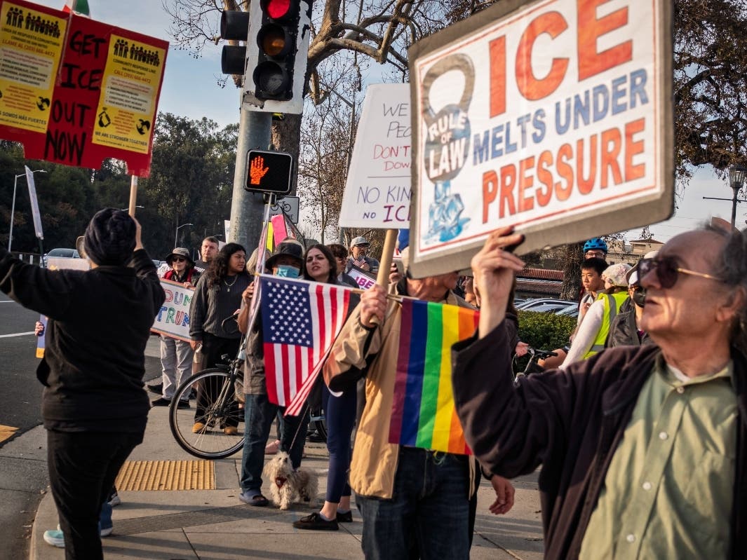 'ICE Out Of The Bay' Rally Tp Kickoff Week Of Super Bowl Events