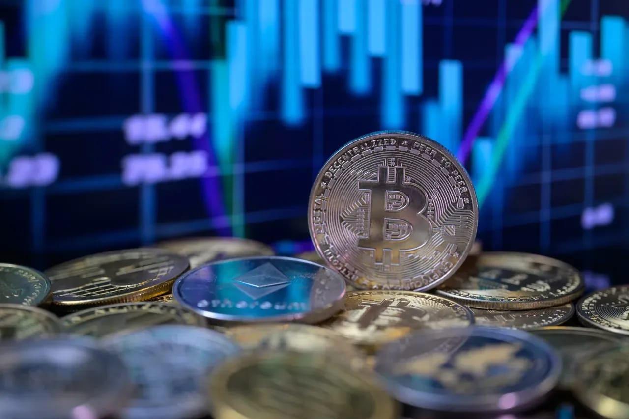 Bitcoin at $60,000? Traders and analysts say peak fear may still be ahead