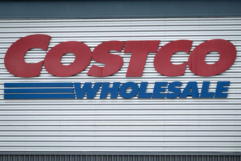Is Costco open on Presidents Day? Holidays Costco closes, hours today