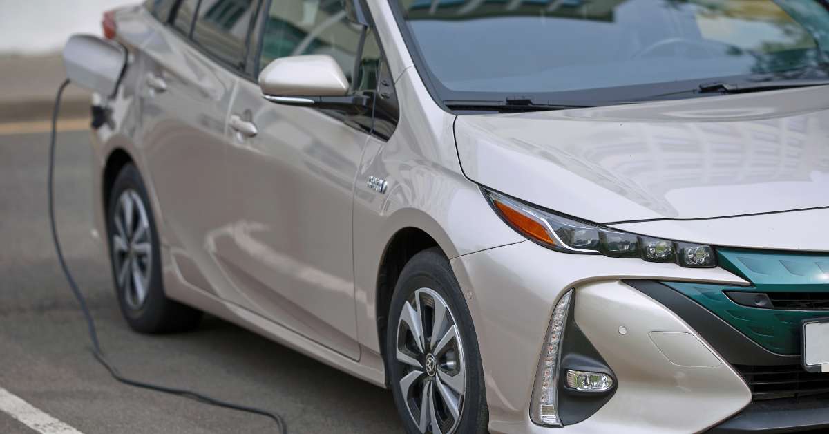 10 cars expected to plummet in value in 2026 (and 10 to buy instead)